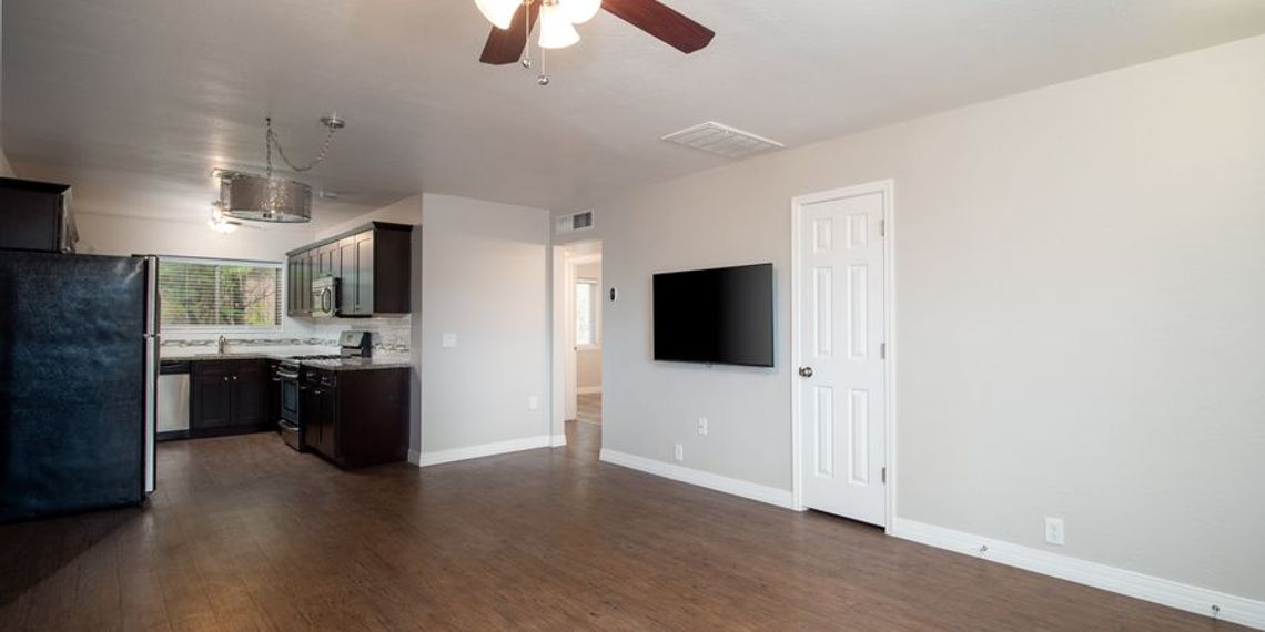 Apartment for rent at 1333 E Thomas Rd, Phoenix, AZ 85014, US