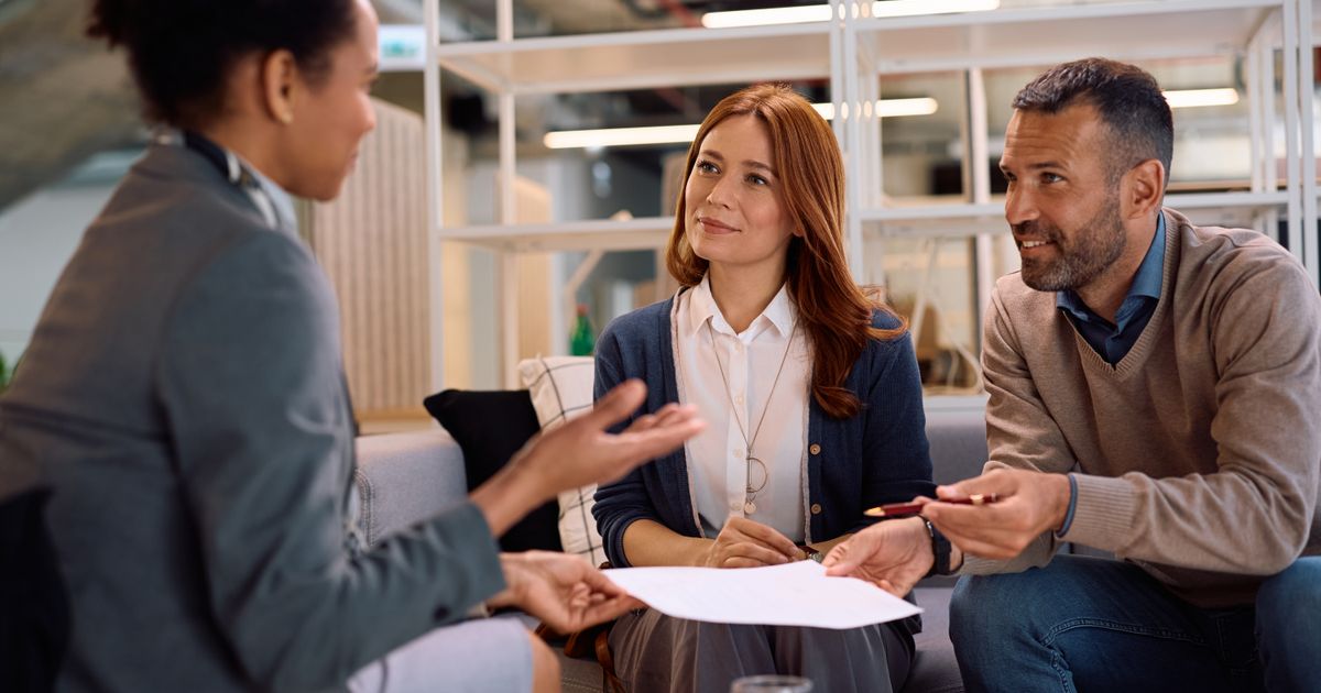 Essential Guide to Lease Renewal: Key Tips for Tenants and Landlords